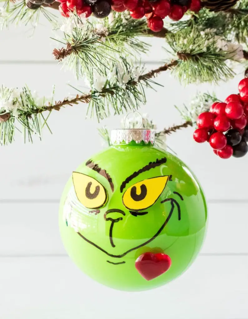 10 DIY Grinch Ornaments